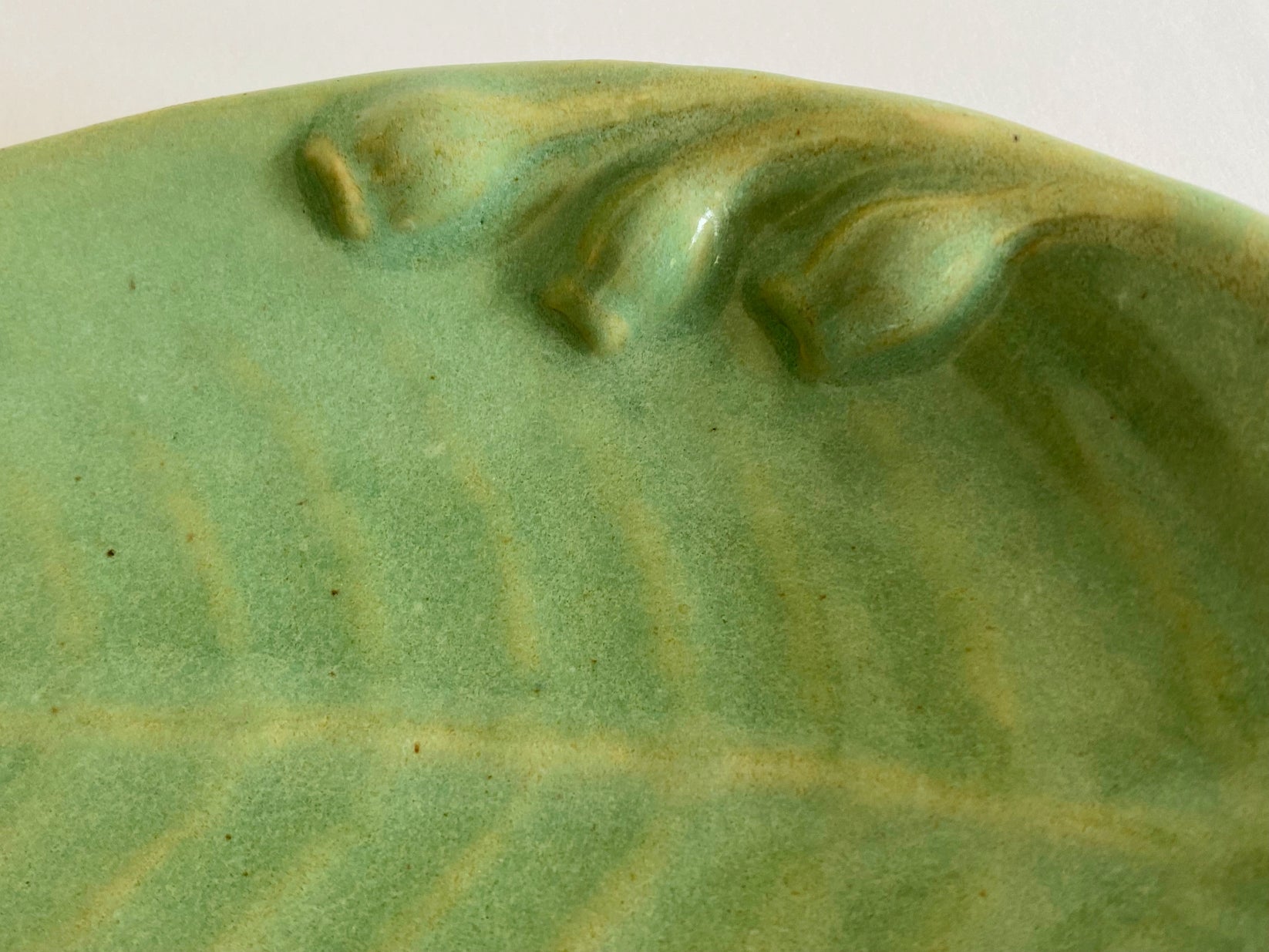 Rare 1940s NELL McCREDIE Gum Leaf-Shaped Pottery Dish | Busy Bowerbird